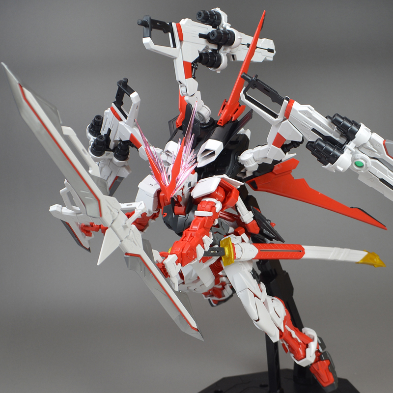 [ Review ] - MG 1/100 - Gunndam Astray Red Dragon