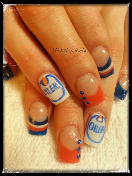 Oppza Glamorous World: Woman's Attractive Nail Style