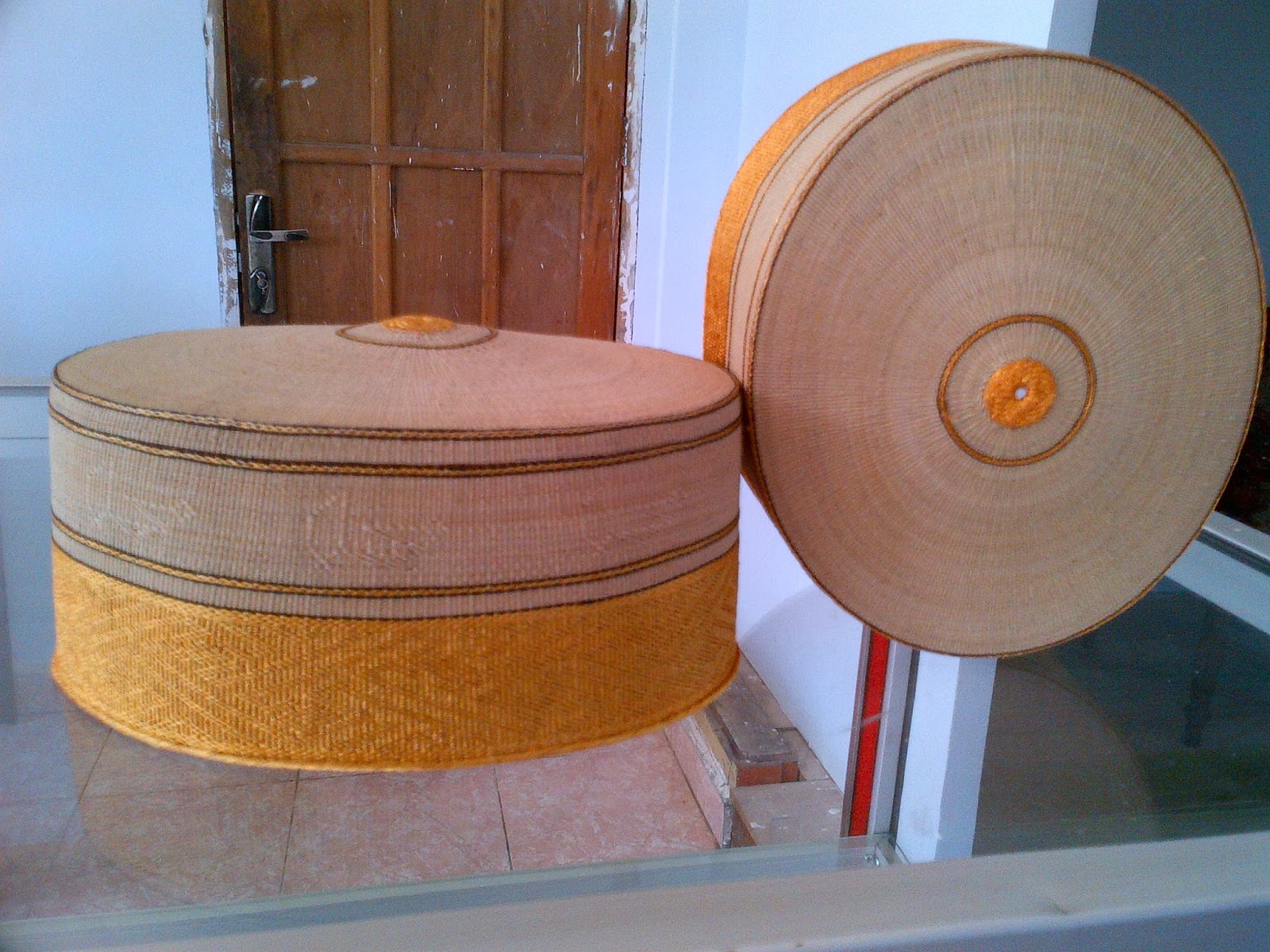 SOUVENIR KHAS BUGIS: Songkok Recca atau Songko To Bone