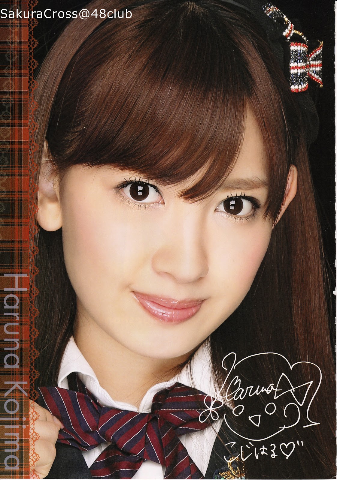 AKB48 And Family: [Photobook] AKB48 VISUAL BOOK 2010 team A