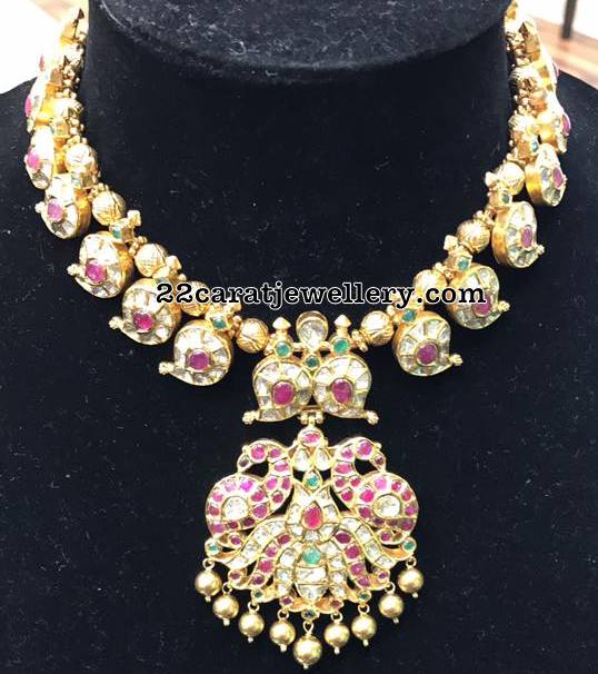 Pachi Mango Set and Gold Necklace - Jewellery Designs