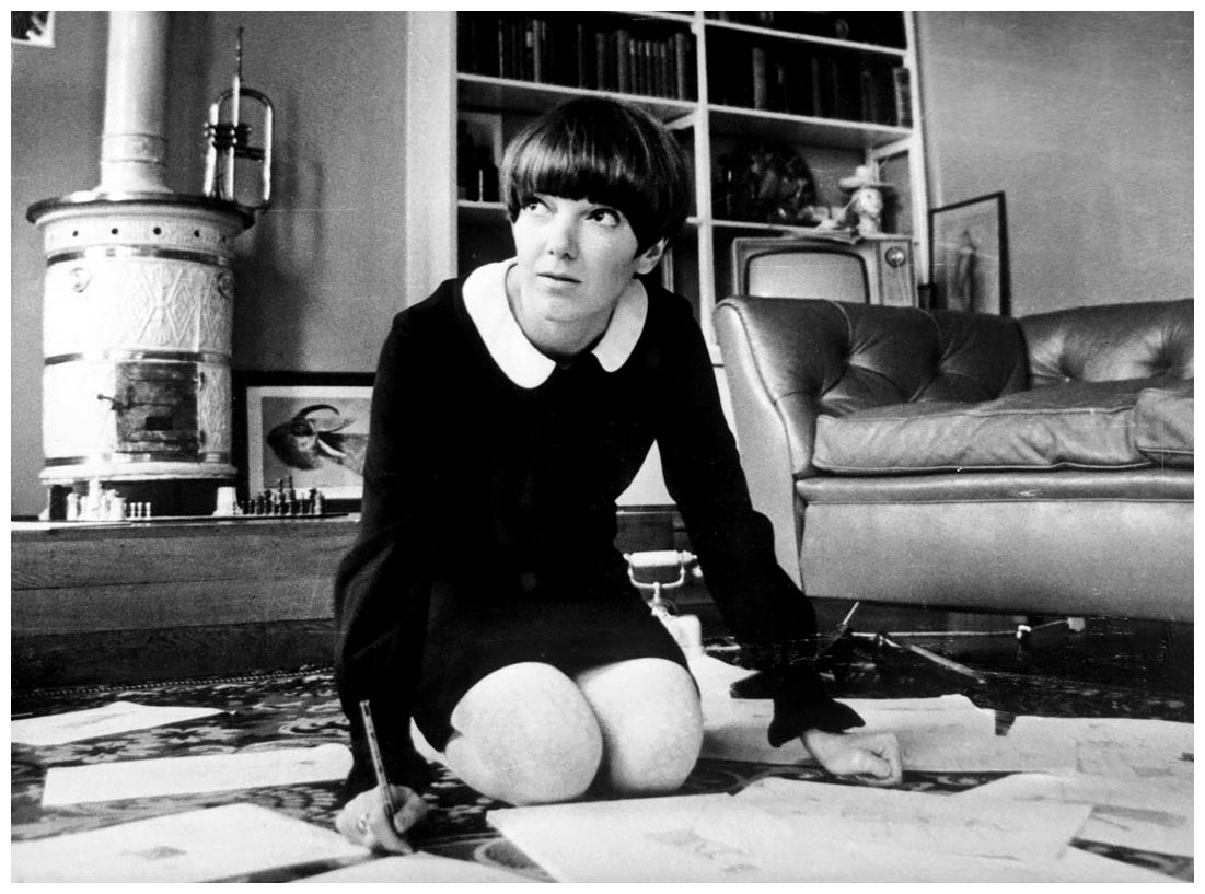 RETRO KIMMER'S BLOG: MARY QUANT INVENTS THE MINI SKIRT!!