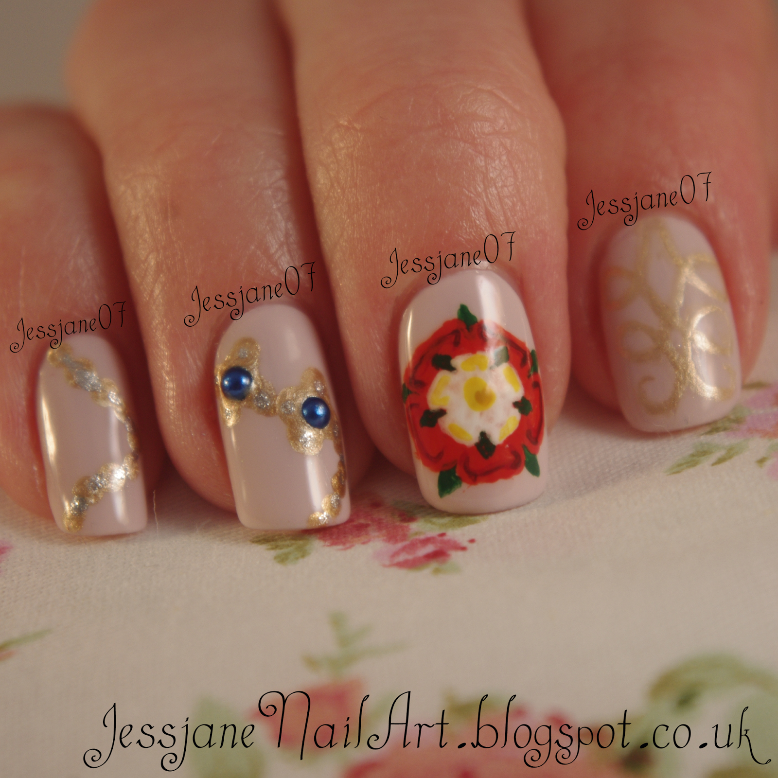 Jessjane07: Tudor Rose Nail Art