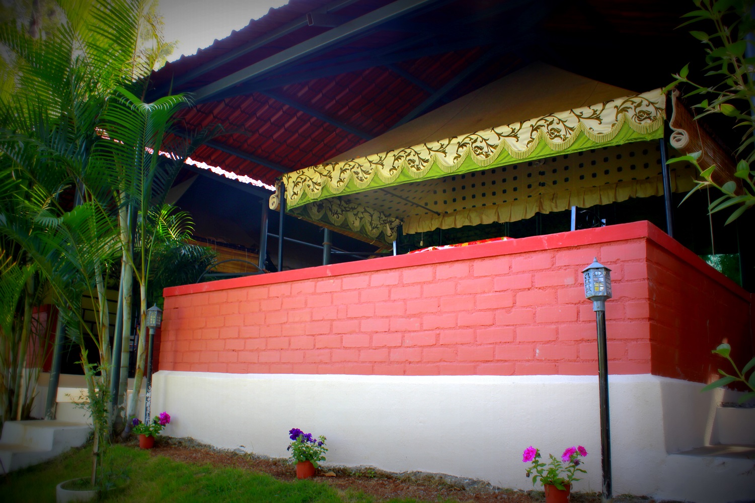 Stay at Kolli hills: The Resort