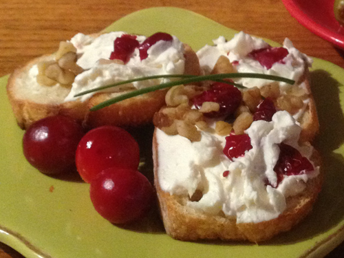 A Kitchen Takes Root: Small Bites 3: Gorgonzola and Brie Torté