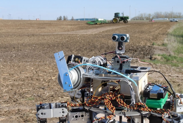 Agricultural Robots: Robotic Farming