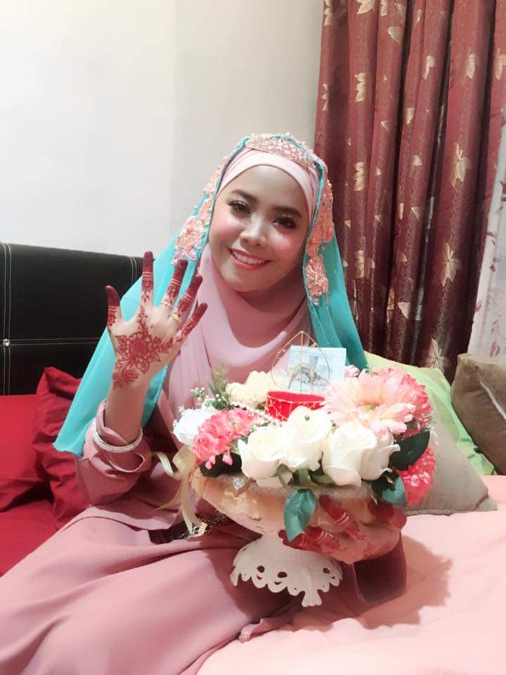 Selamat Bertunang Lily