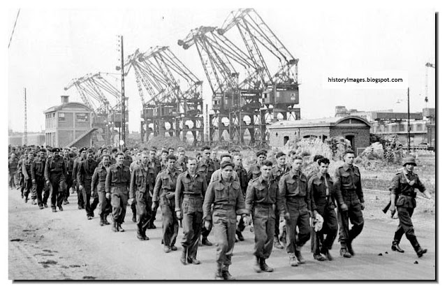 HISTORY IN IMAGES: Pictures Of War, History , WW2: DIEPPE RAID ...