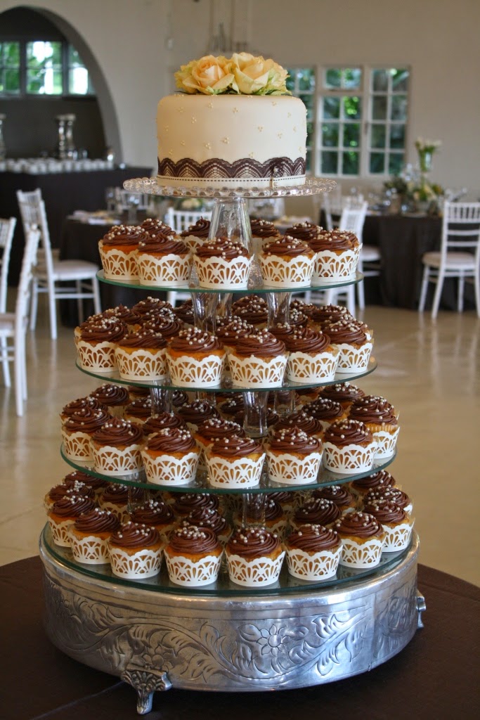 Choc 'n Cherry: Wedding Cupcakes & Dessert Tables