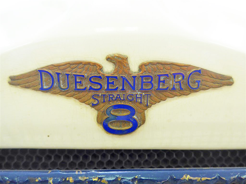 American Auto Emblems: DUESENBERG