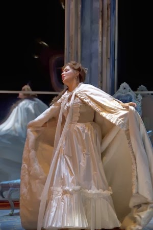 Opera Fresh: Anna Netrebko Wears Exclusive Fendi Fur Cape For "Manon ...