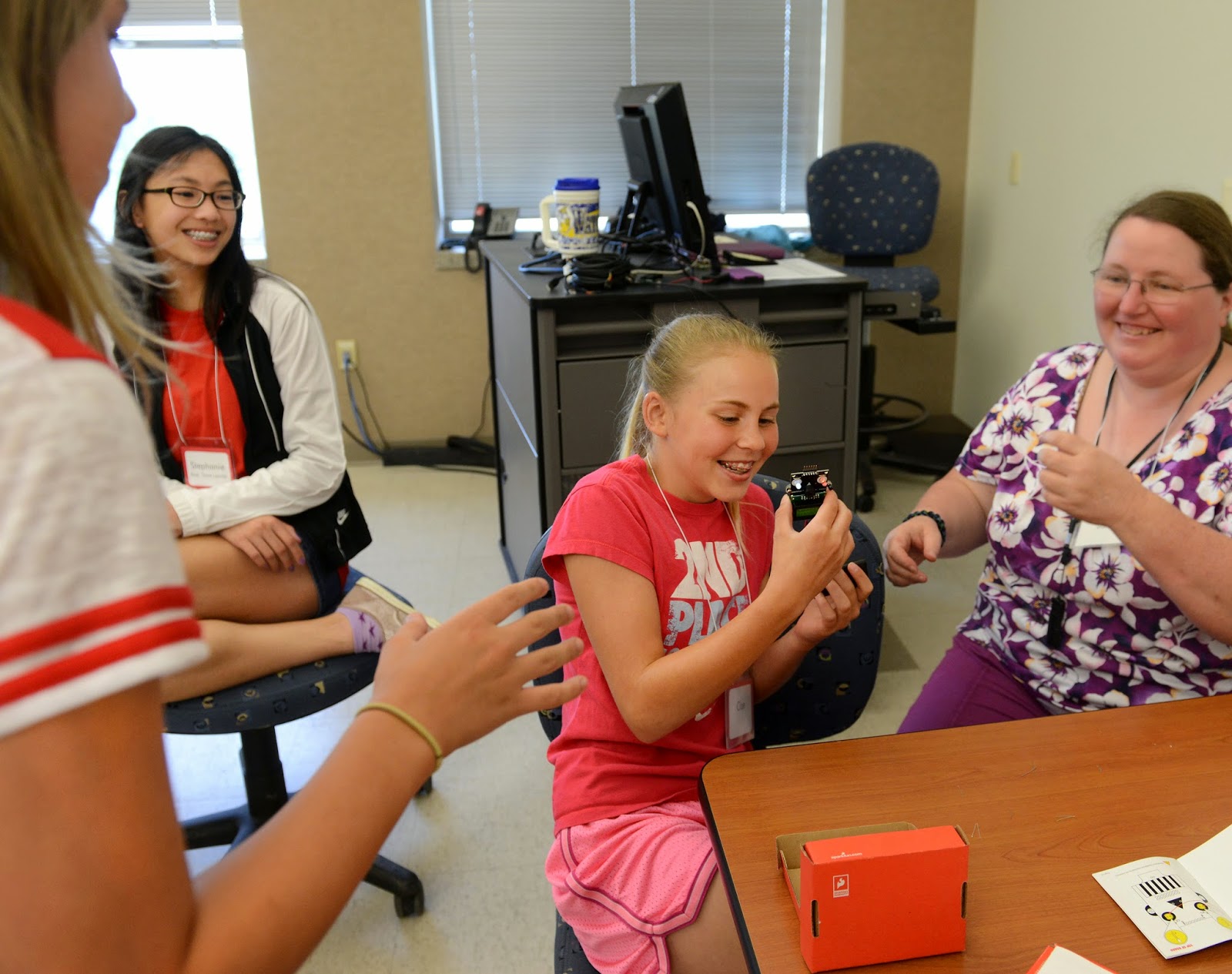 UIS Events: Girl Tech camp teaches middle schoolers about technology