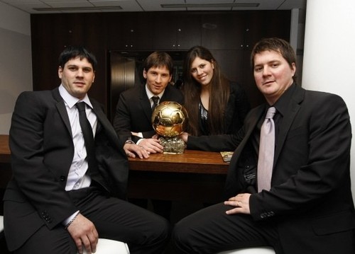 Lionel Messi With Family New Photographs | Lionel Messi World