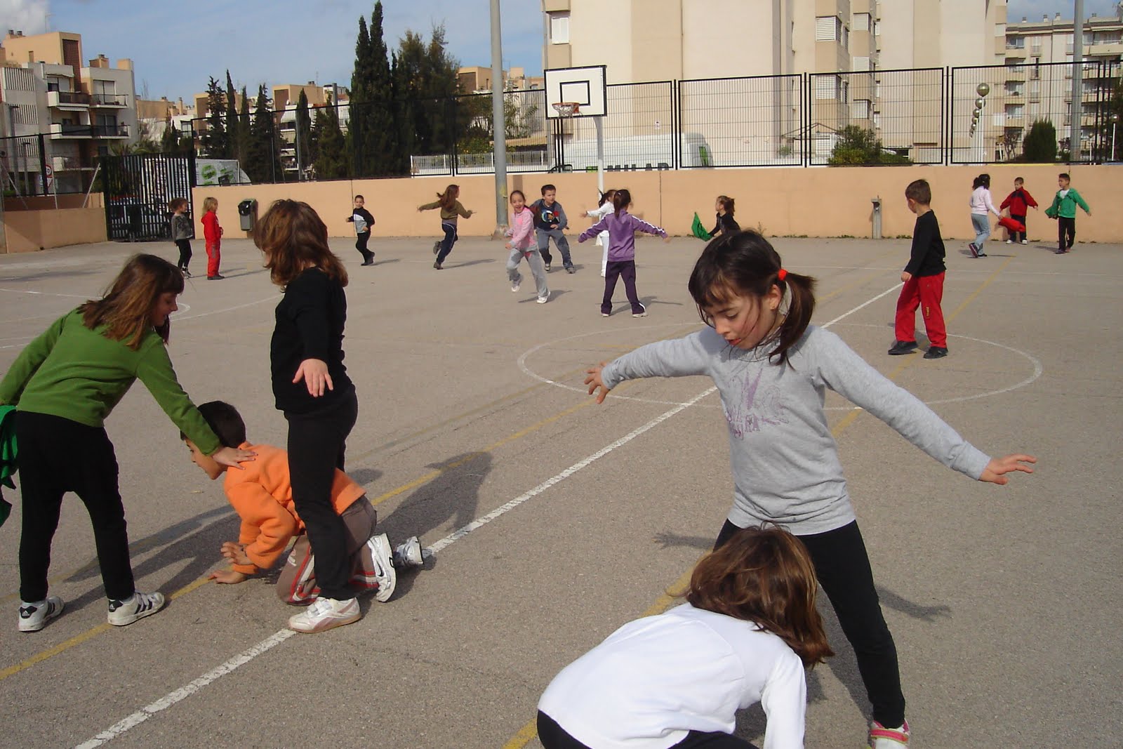 L'àrea d'Educació Física CEIP Son Oliva: 1r CICLE.- U.D. "JOCS I DANSES POPULARS"