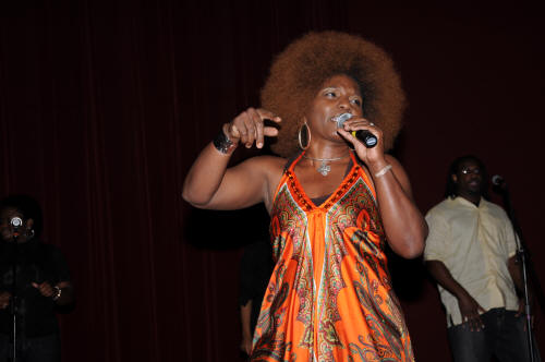 Popular Hair Style: 'No Apology' needed for Cynthia Jones' fierce 'fro