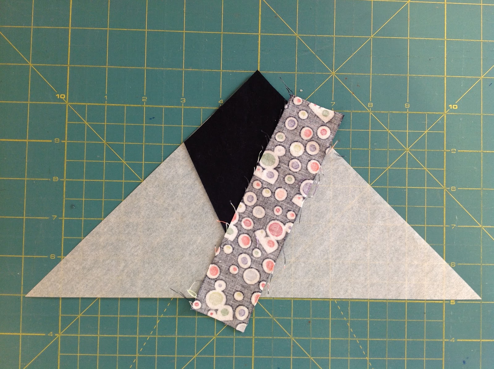 Bakersfield Modern Quilt Guild: Spider Web Block Tutorial