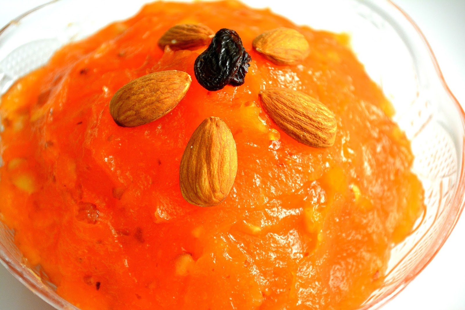 Cornflour Halwa Recipe / Bombay Karachi Halwa Recipe | Sowmia's Galley