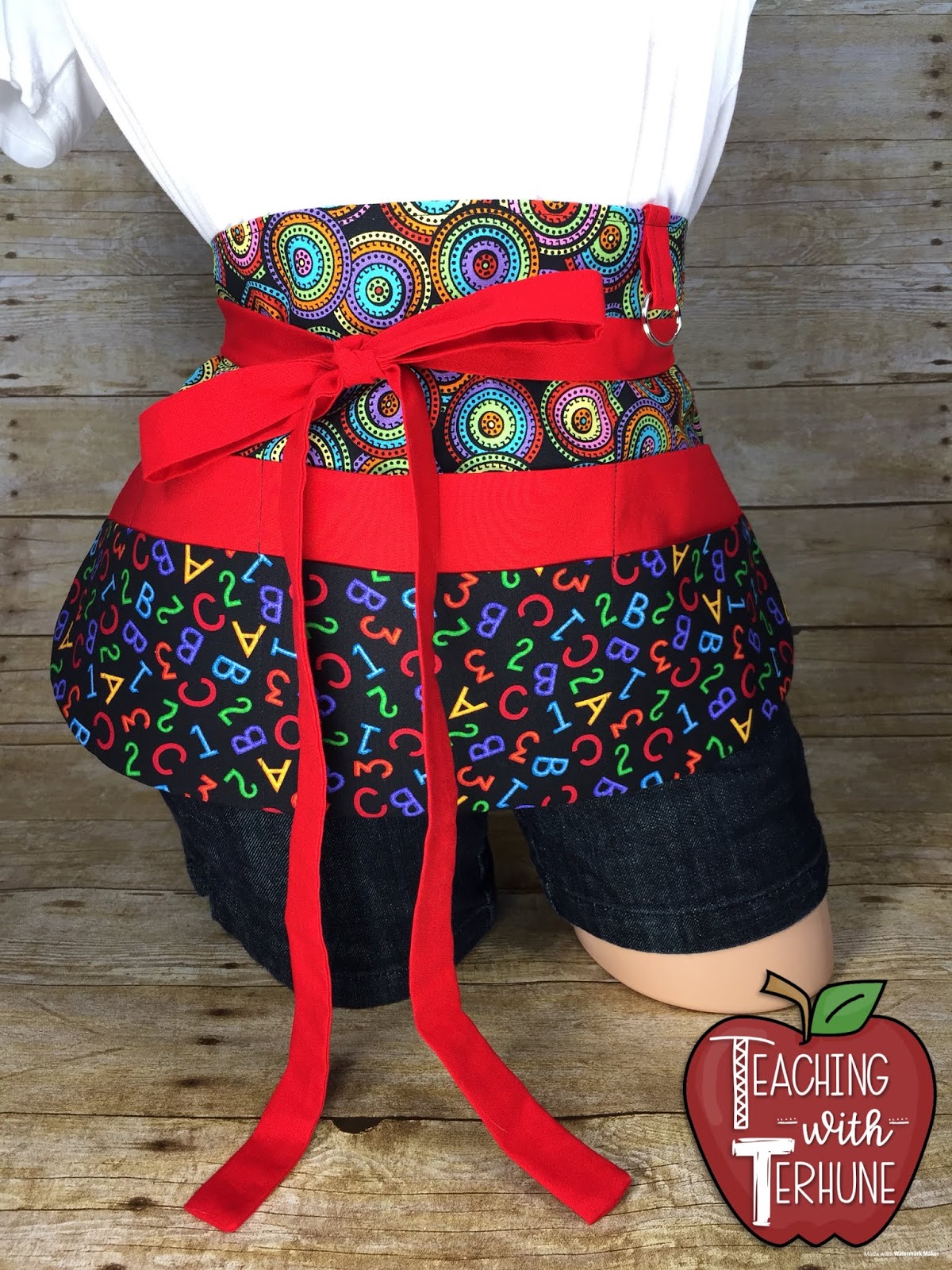 Teaching With Terhune: TEACHER APRONS