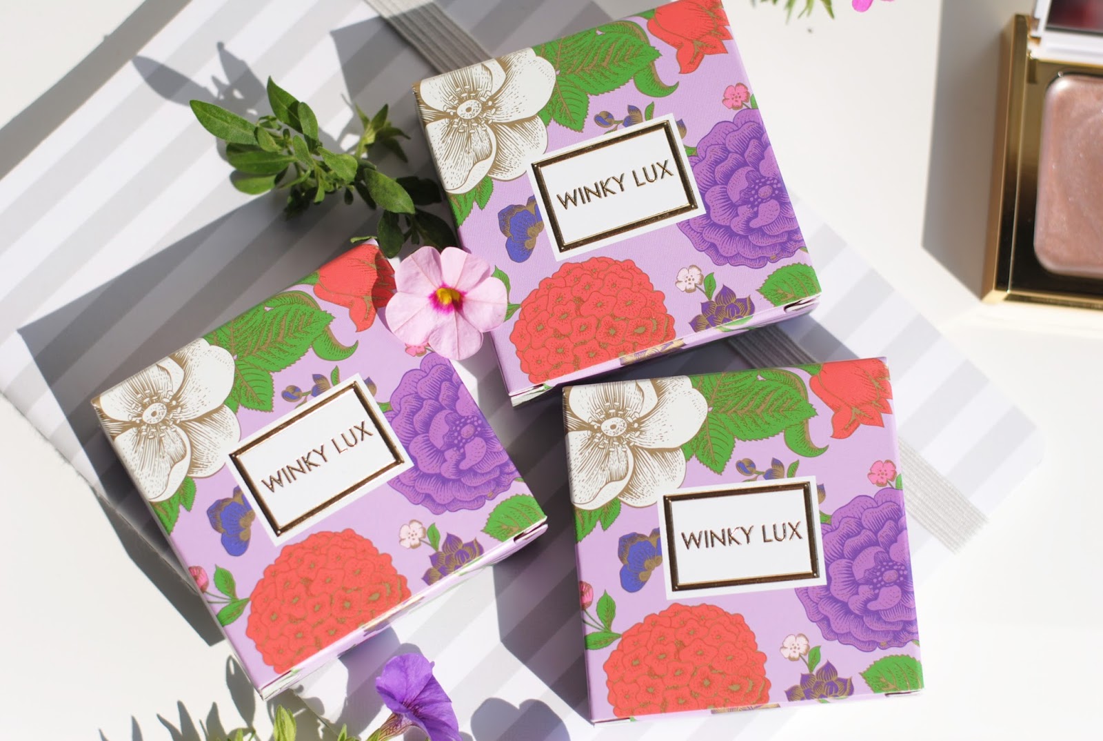 I AM A FASHIONEER: Winky Lux - Light Box Illuminators