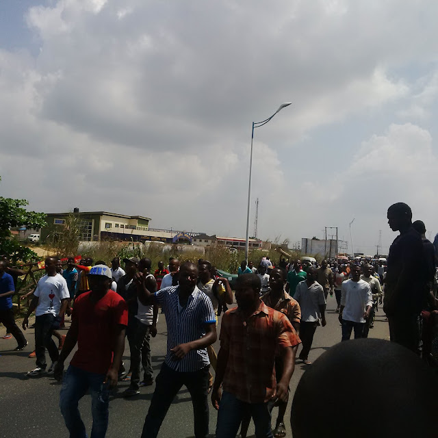Police Are Arresting MASSOB Members That Took Part In BIAFRA Protest ...