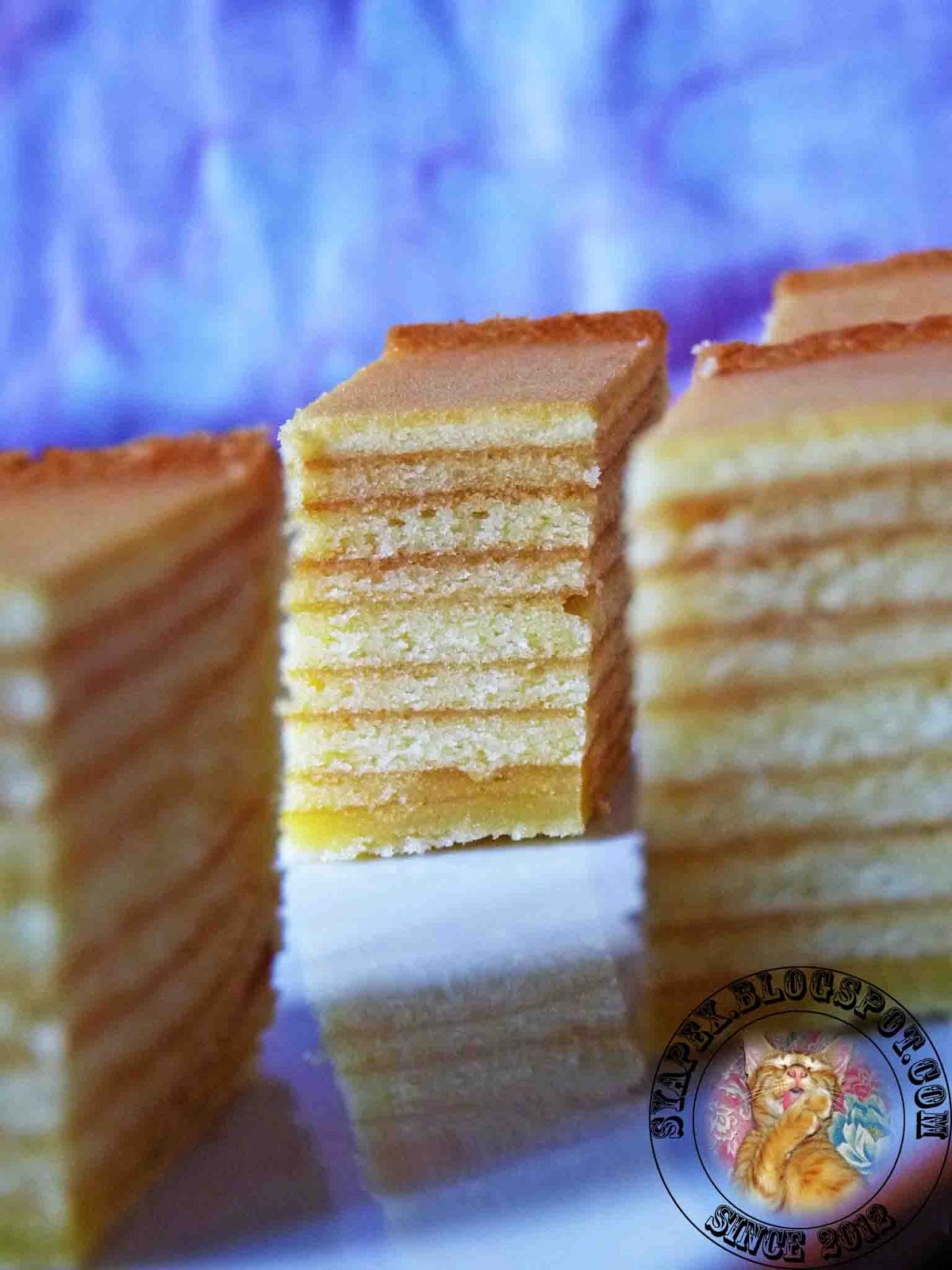 syapex kitchen: Kek Lapis Keju ( Cheese Layered Cake )