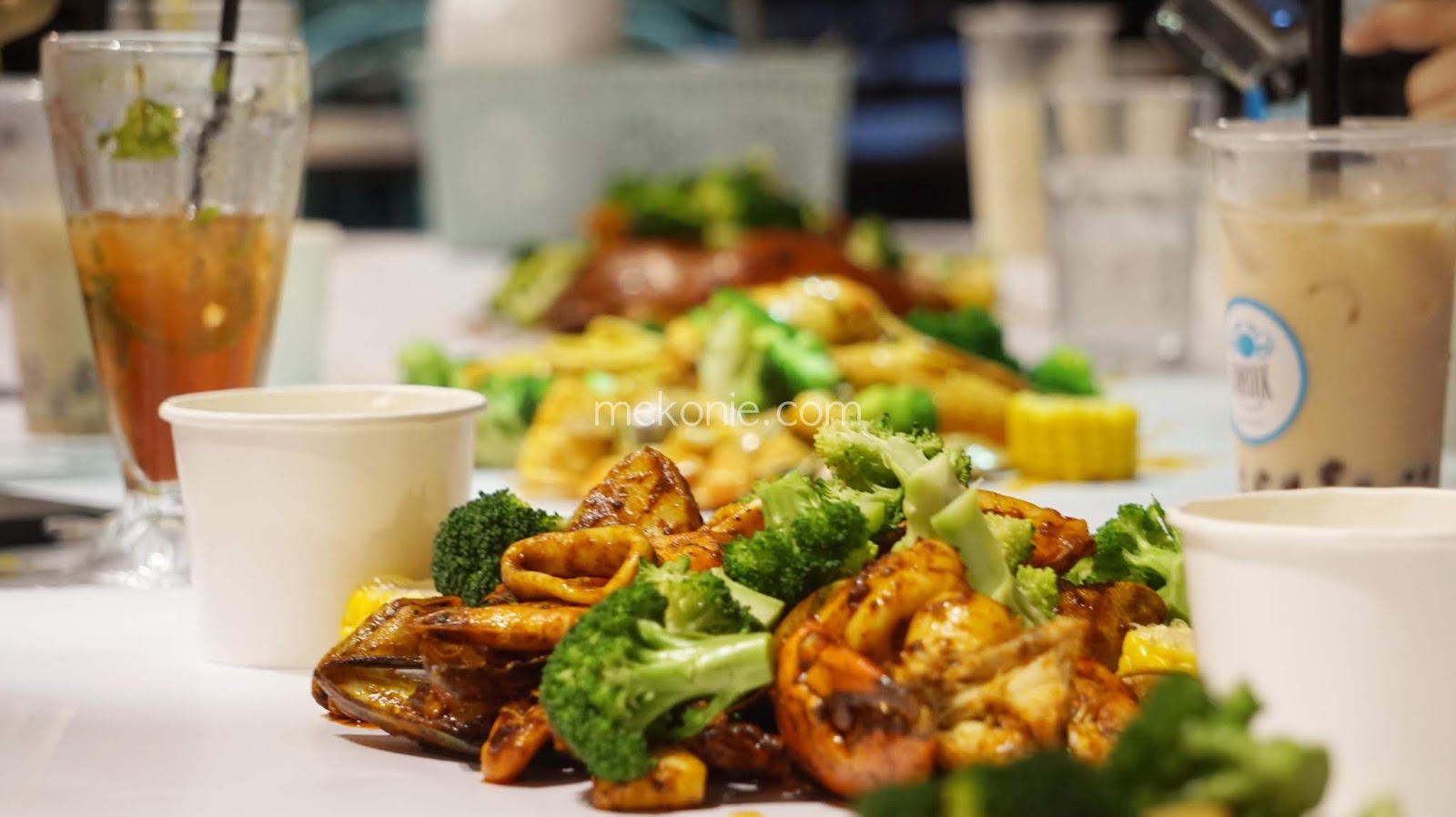 JOM MAKAN SHELL OUT DI OMBAK KITCHEN BUKIT JELUTONG - Mek Onie