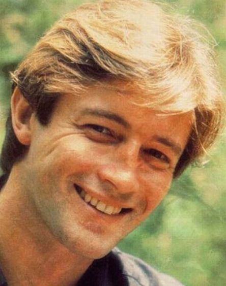 Favorite Hunks & Other Things: James Read: Familiar Faces