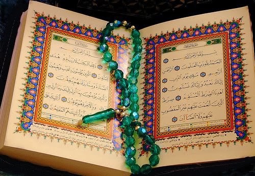 Read Quran-e-Pak: Beautiful Picture of Quran-e-Pak
