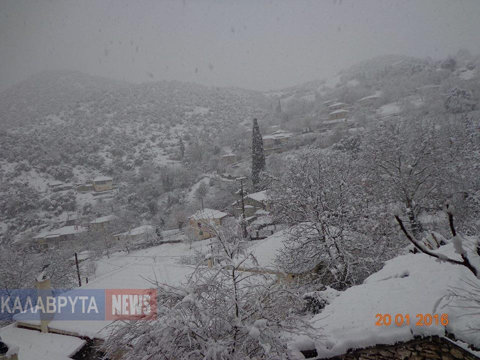 ΕΙΚΟΝΕΣ ΑΠΌ ΤΟ "ΘΑΜΜΕΝΟ" ΣΤΟ ΧΙΟΝΙ ΚΑΣΤΕΛΛΙ ΚΑΛΑΒΡΥΤΩΝ - ΚΑΛΑΒΡΥΤΑ - NEWS
