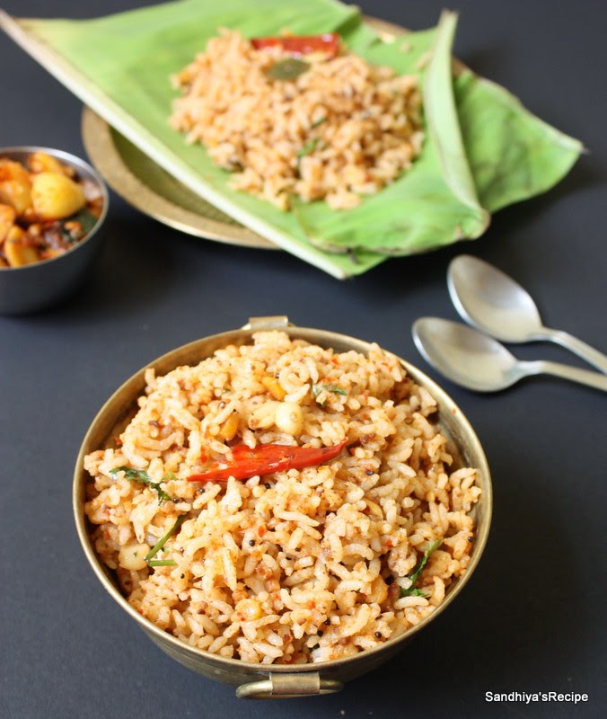 Sandhiya's Cookbook: Puliyotharai | Tamarind Rice