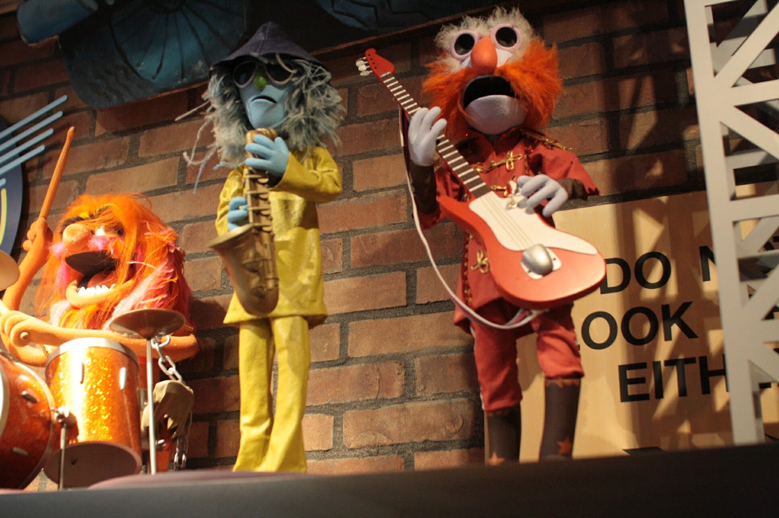 Ultimate Orlando Blog: New Muppet Display at Stage 1 Store (pics)