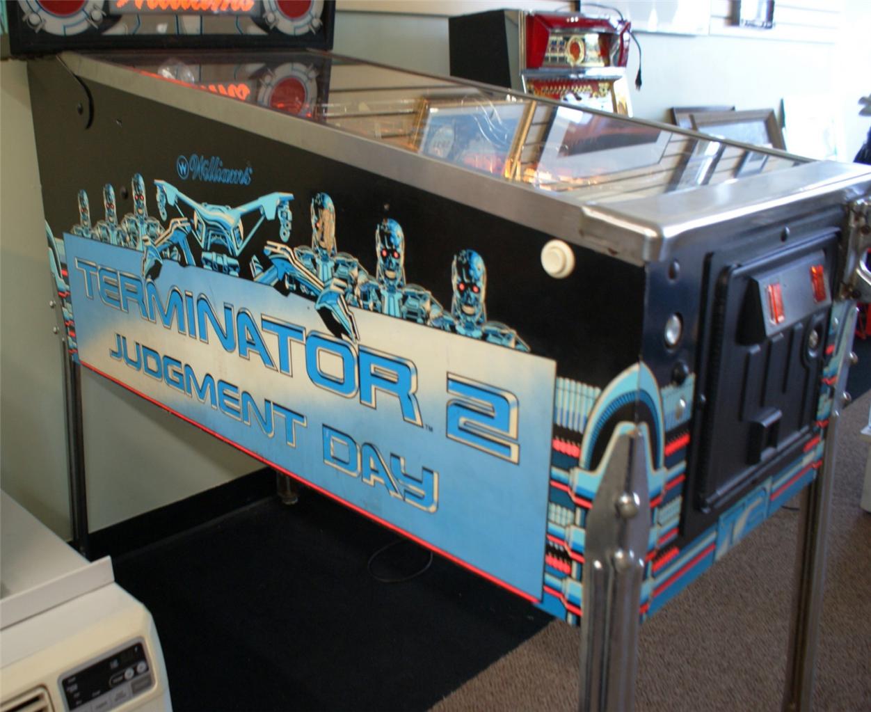 1991 WILLIAMS "TERMINATOR 2 - JUDGEMENT DAY" PINBALL MACHINE ~ Gold ...