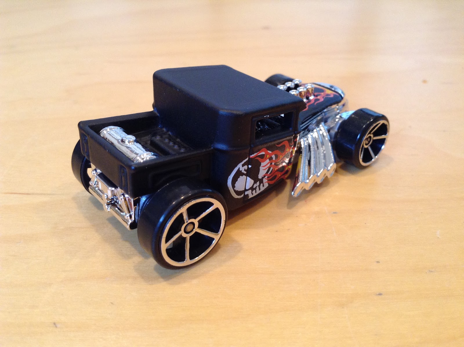 JULIAN'S HOT WHEELS BLOG: Bone Shaker (2017 HW Daredevils - Forza Motorsport)