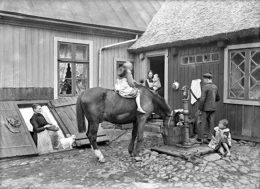 History in Photos: Vintage Sweden
