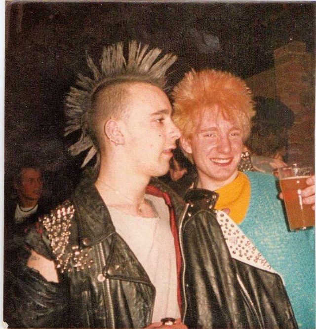 Candid Snapshots of ’80s Punk Culture Through an Amazing Instagram ...