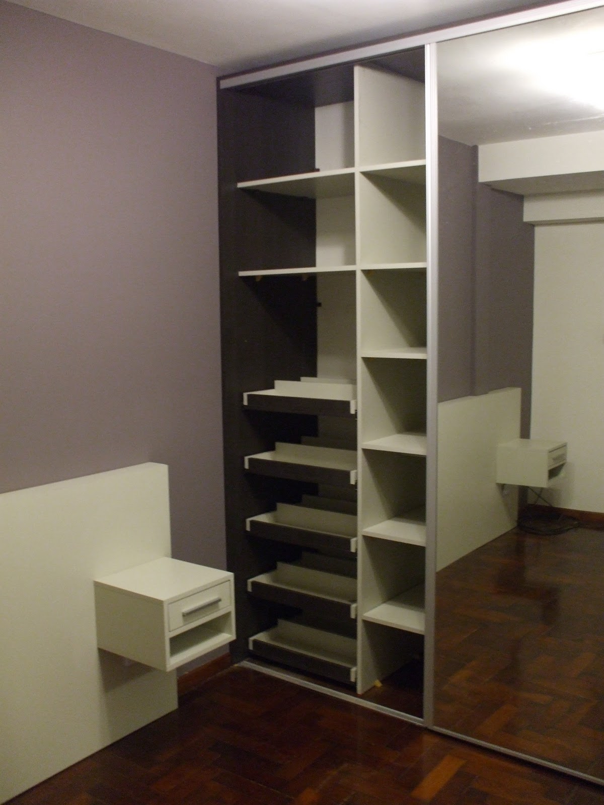 muva: Interior de Placard