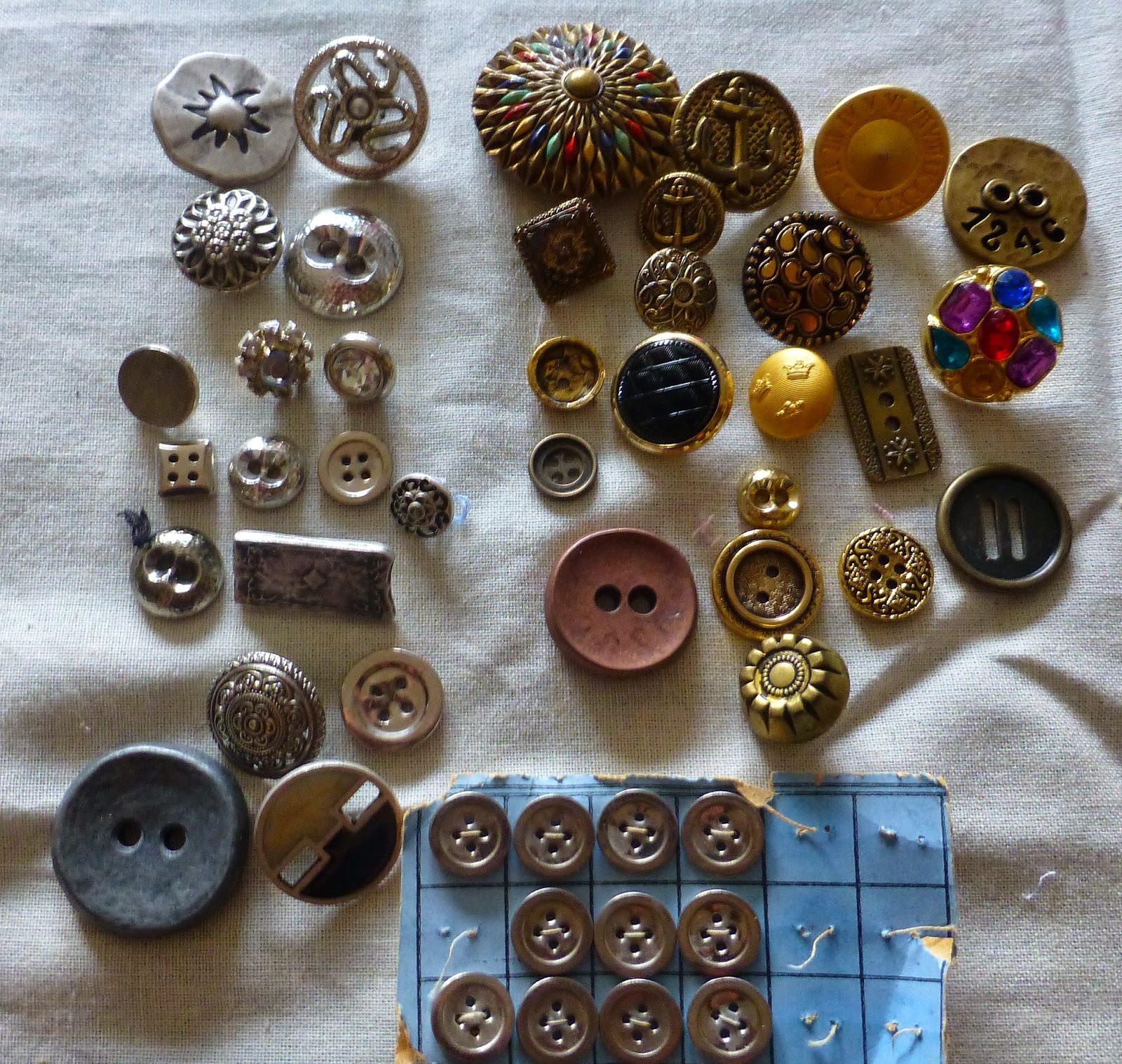 Quiltstickan: Knappsamling!