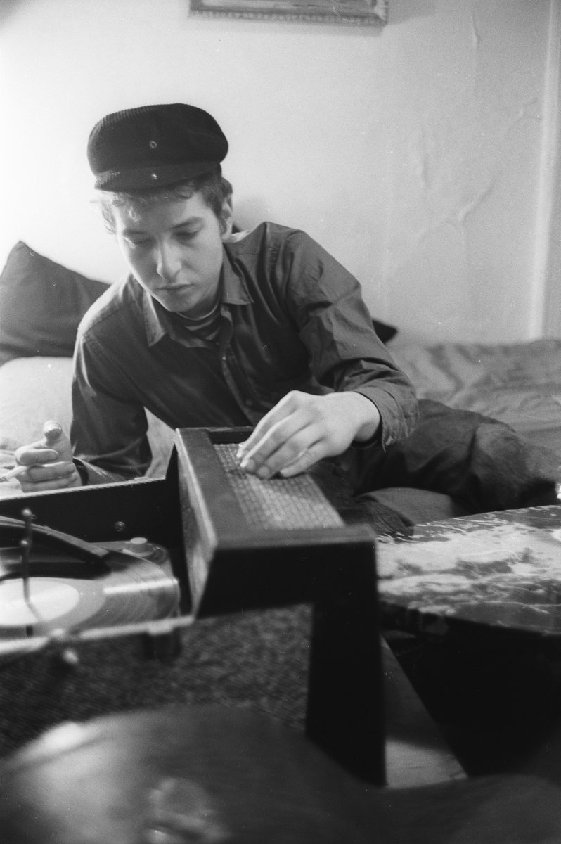 Bob Dylan's Early Days in New York: 17 Intimate Photos of 20-Year-Old ...