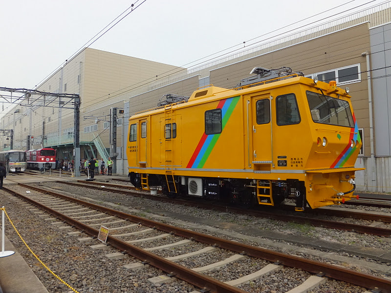 野呂哲三の狭軌地方列車: 都営浅草線 E5000形電気機関車