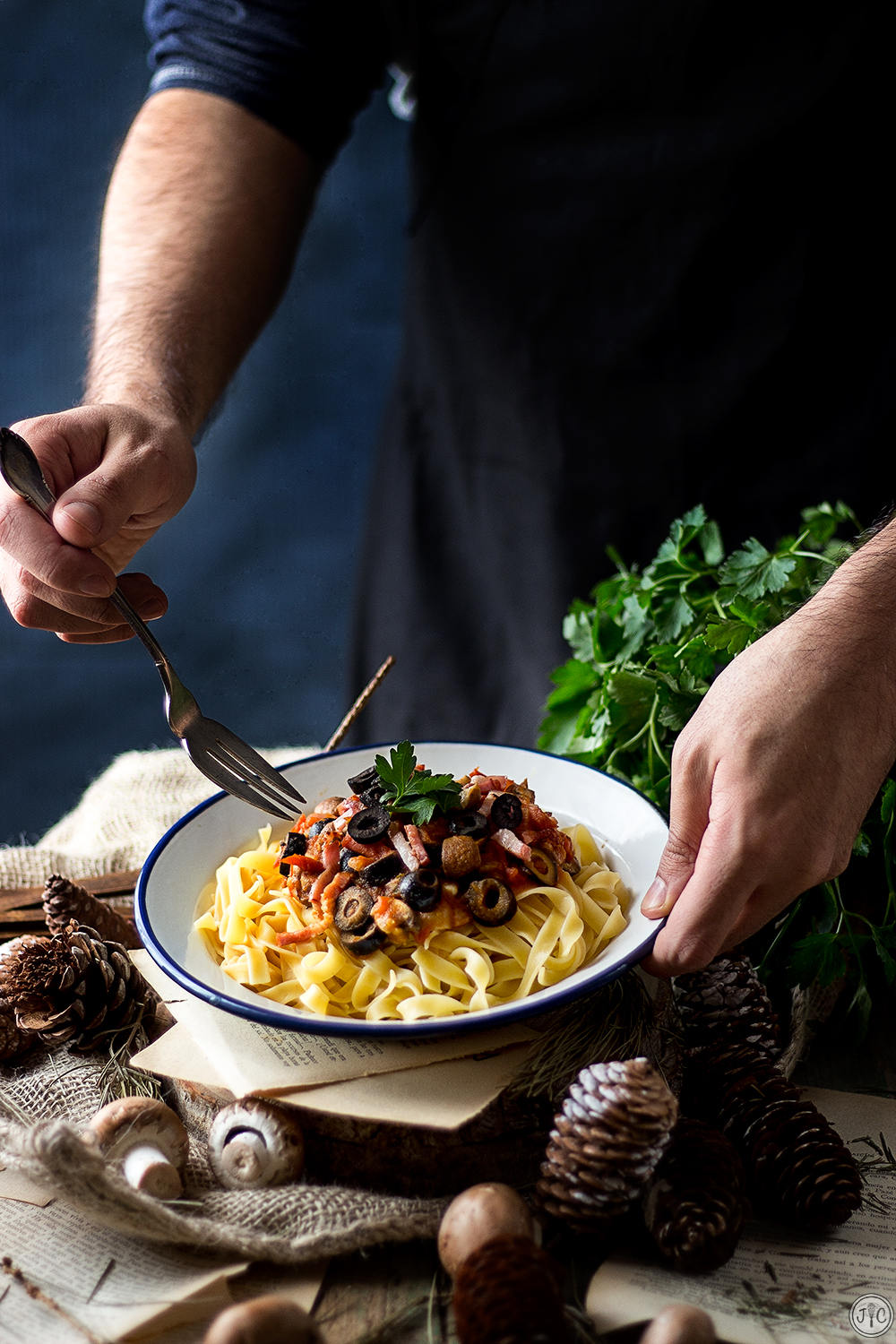Pasta boscaiola, cuando el otoño acompaña a tu plato de pasta - Jaleo ...