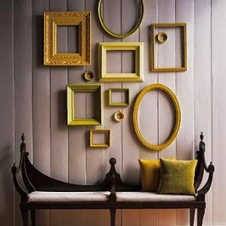 Icono Interiorismo: Decorar una pared con marcos vacíos