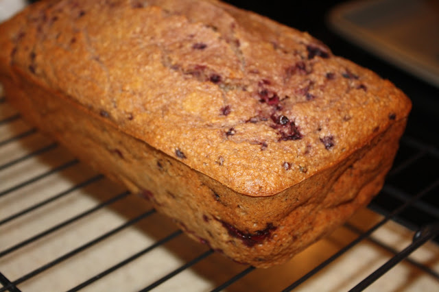 Skinny Jeans: Blackberry Cobbler Bread