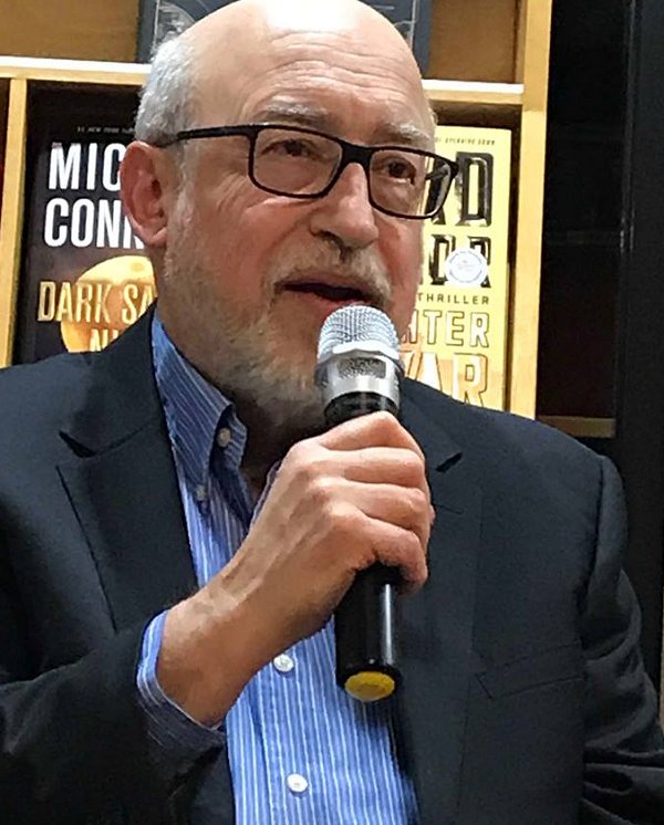 Kittling: Books: At The Poisoned Pen with Thomas Perry!