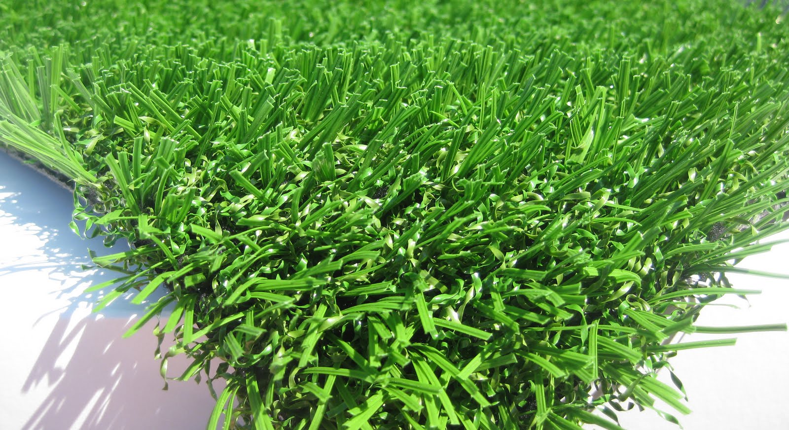 Hi-Tech Turf's Blog: Brand new artificial grass for summer