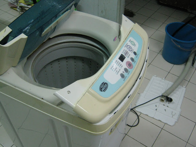 Projects Electronic: Mesin Basuh- AUTOMATIC