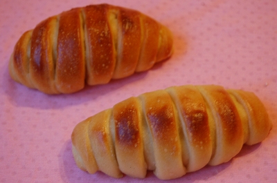 Ko-Bo: Cream Pan (Custard Cream Buns)