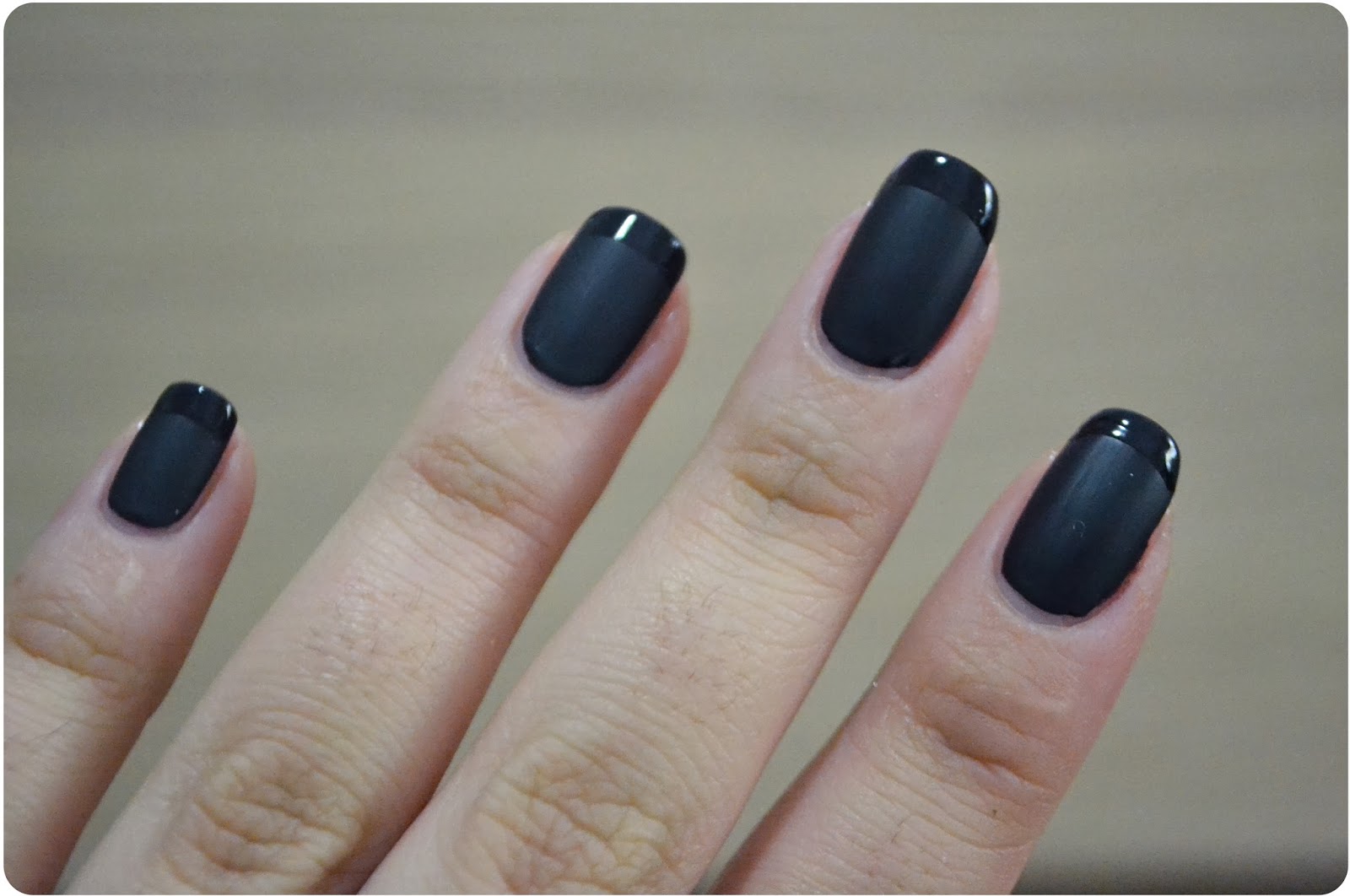 All The Little Extras: Matte vs Glossy Mani Tutorial