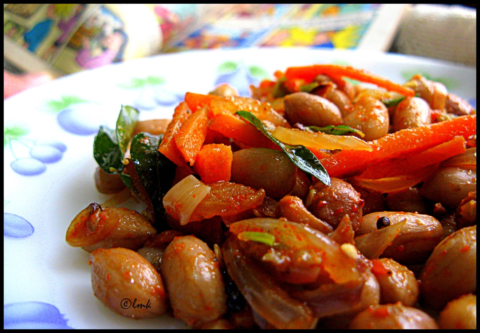 My Kitchen Lab!!!: Kappalandi Vevichathu - Boiled Peanuts