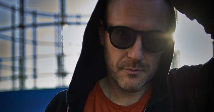 James Priestley en la segunda cita de Certain Club en la capital