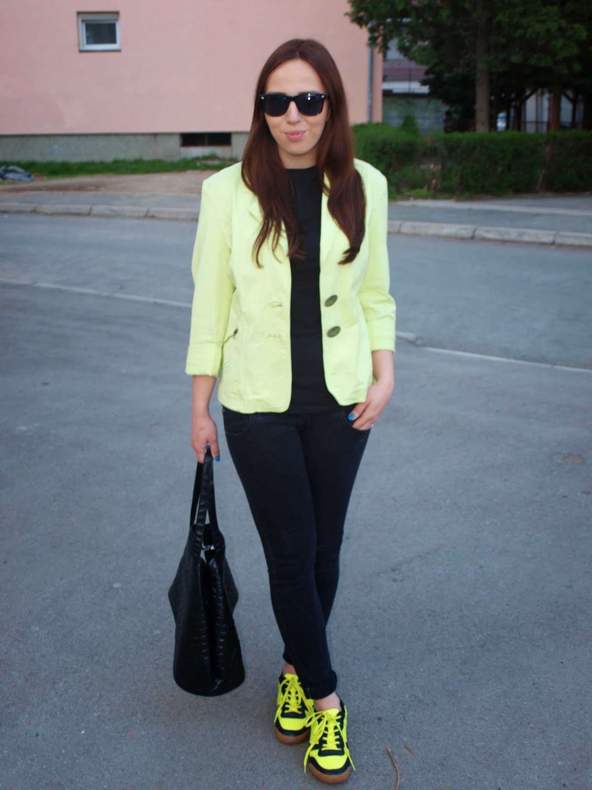 Fashion section by Lory: Lime green blazer